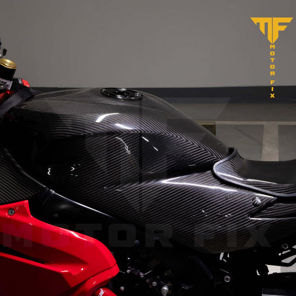 Gsxr1000 17+ Carbon Fuel Tank for Performance Boost – Motorfix